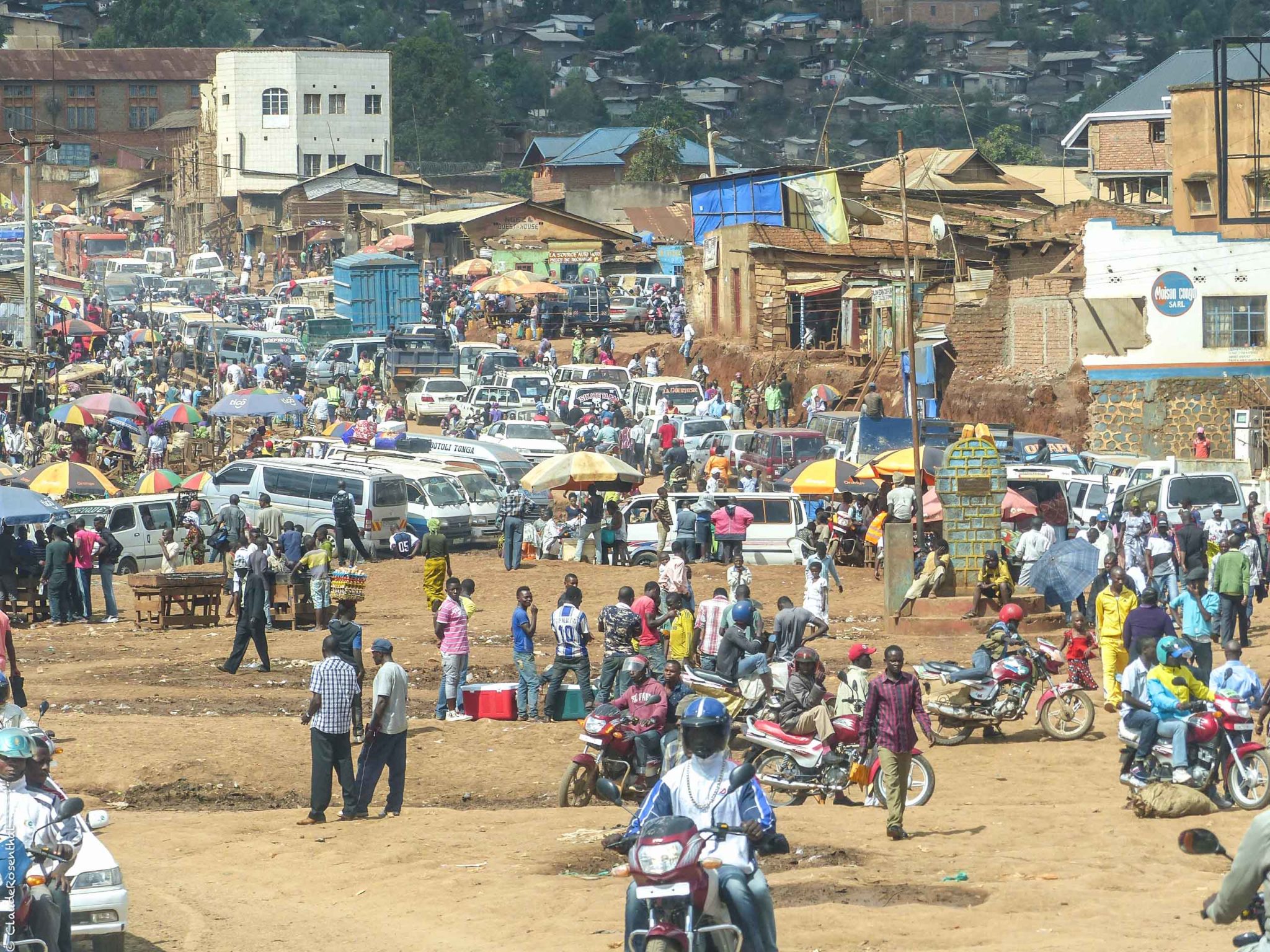 Traversée de Bukavu 1 - GSF Gynécologie Sans Frontières